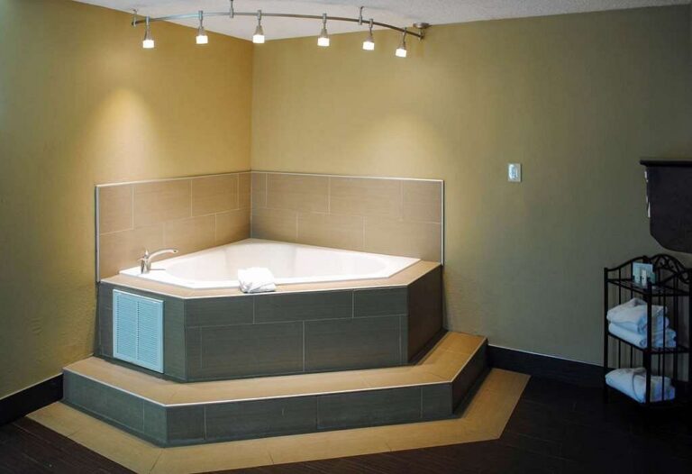 THE BEST Kentucky Hotels with Jacuzzi in Room (2026 Edition)