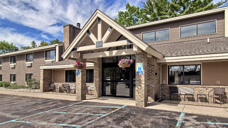 THE 23 BEST Traverse City Hotels with Jacuzzi in Room (2026 Edition)