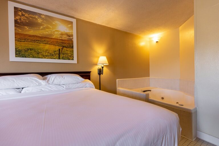 THE BEST Kentucky Hotels with Jacuzzi in Room (2026 Edition)