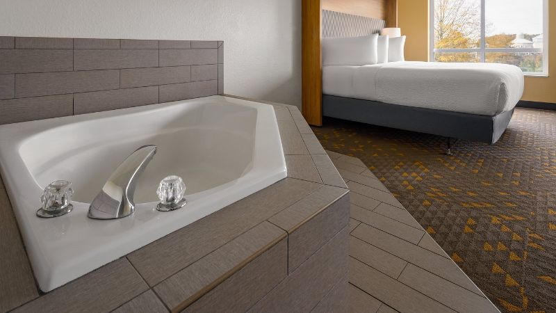 The 21 Best Hotels with Jacuzzi in Room in Jackson, MS (2026)