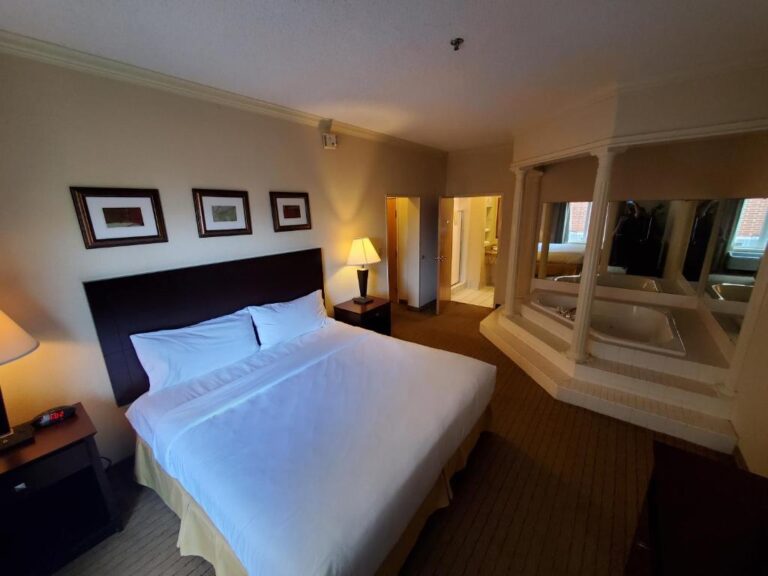 THE BEST Arkansas Hotels with Jacuzzi in Room (2026 Edition)