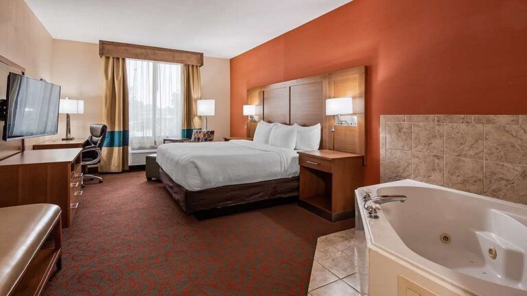 THE BEST New Mexico Hotels with Jacuzzi in Room (2026 Edition)